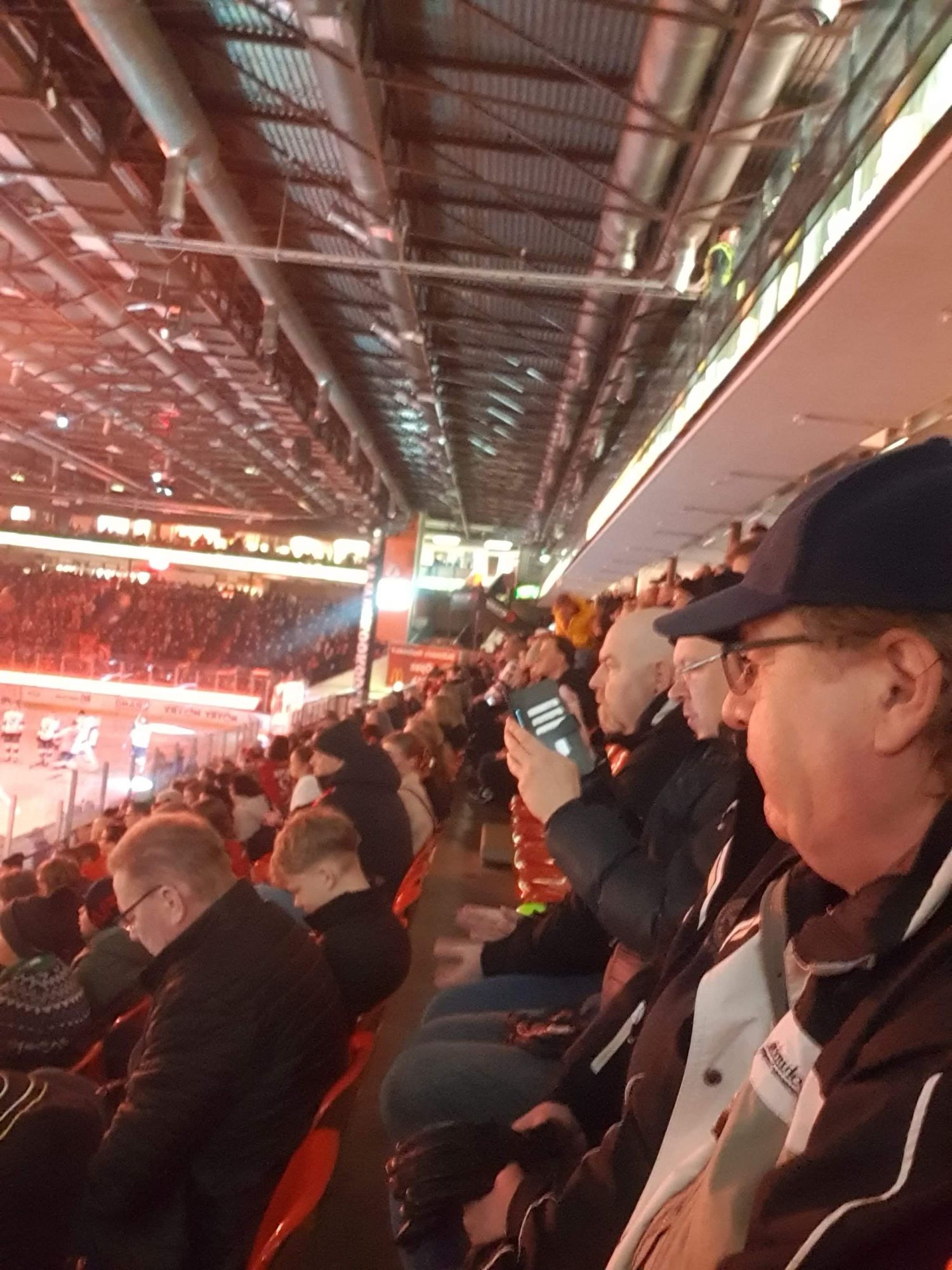 La 22.2.2025 KooKoo-HIFK jääkiekko peli, Lumon Arena – Pohjois-Kymen ...